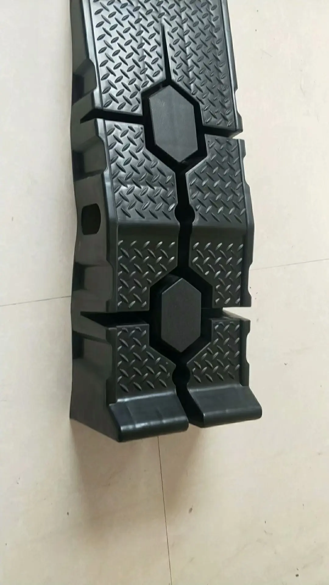 Car Lifts Plastic Loading Ramp - Anti-Skid Vehicle Tool