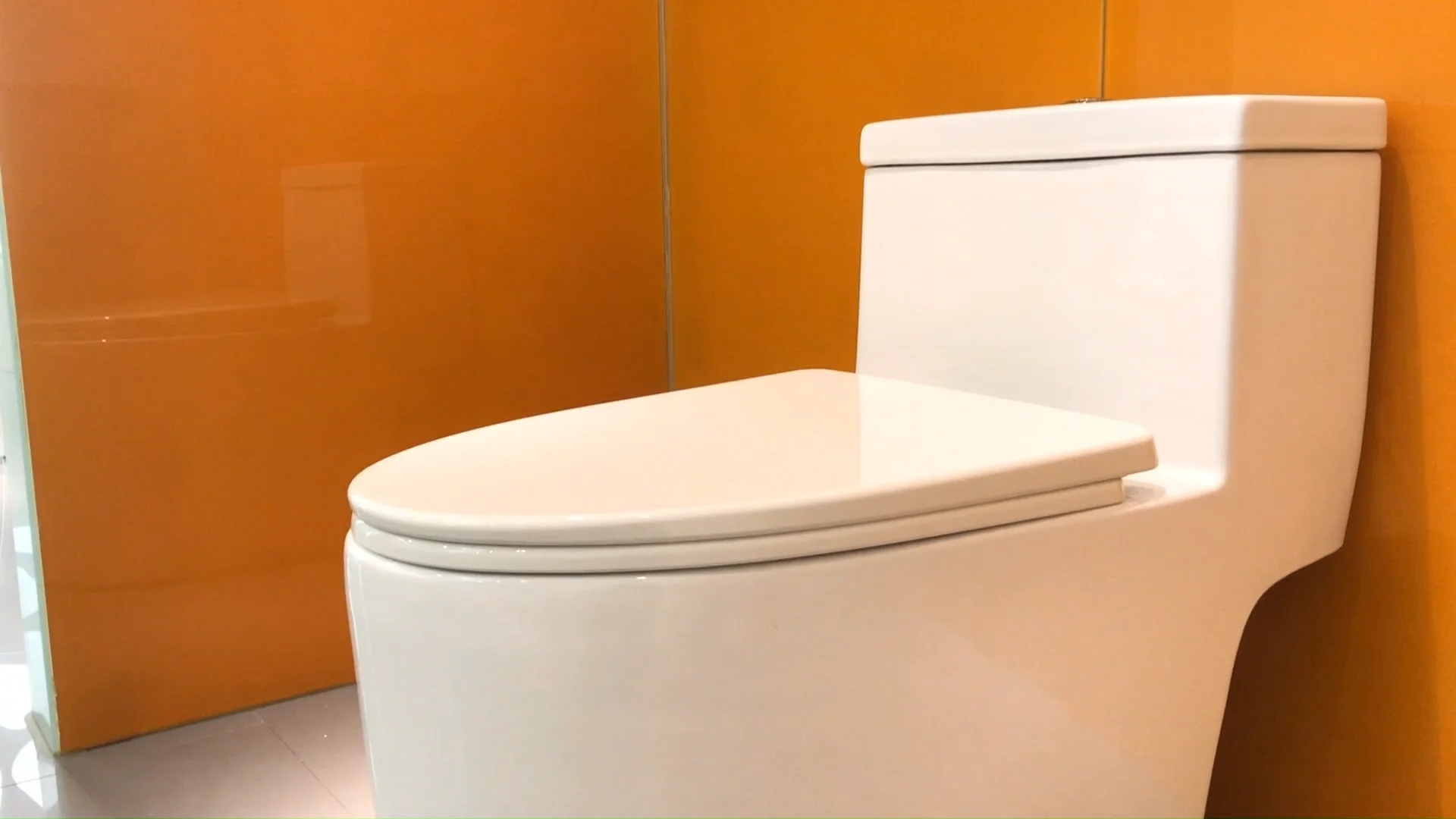 Chinese Women Wc Ceramic One Piece Flush Valve Toilet With Seater - Buy ...