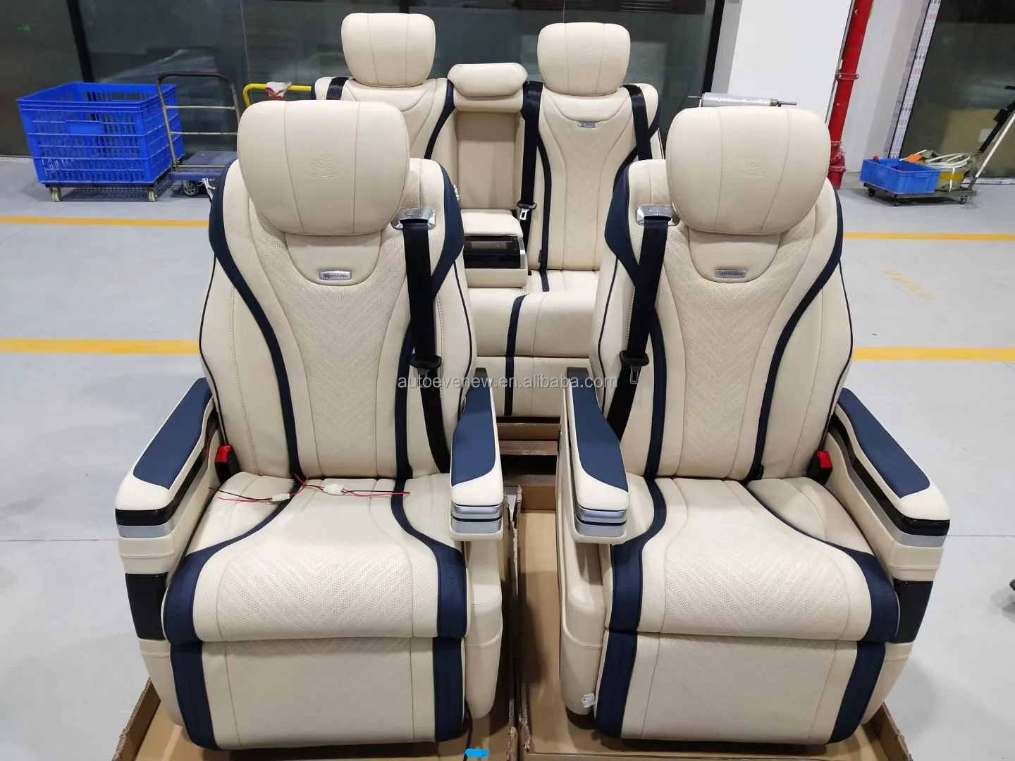 Luxury Camper Van Bench Sofa Bed Seat for V250 V260