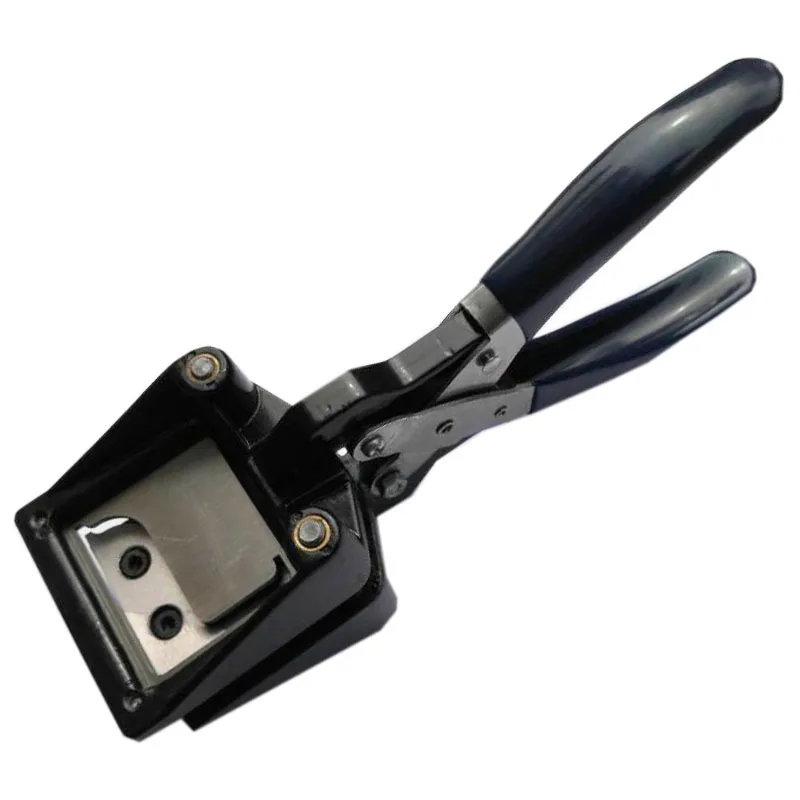 Quickly Cut 2-Inch Passport Photos with Precision Blades