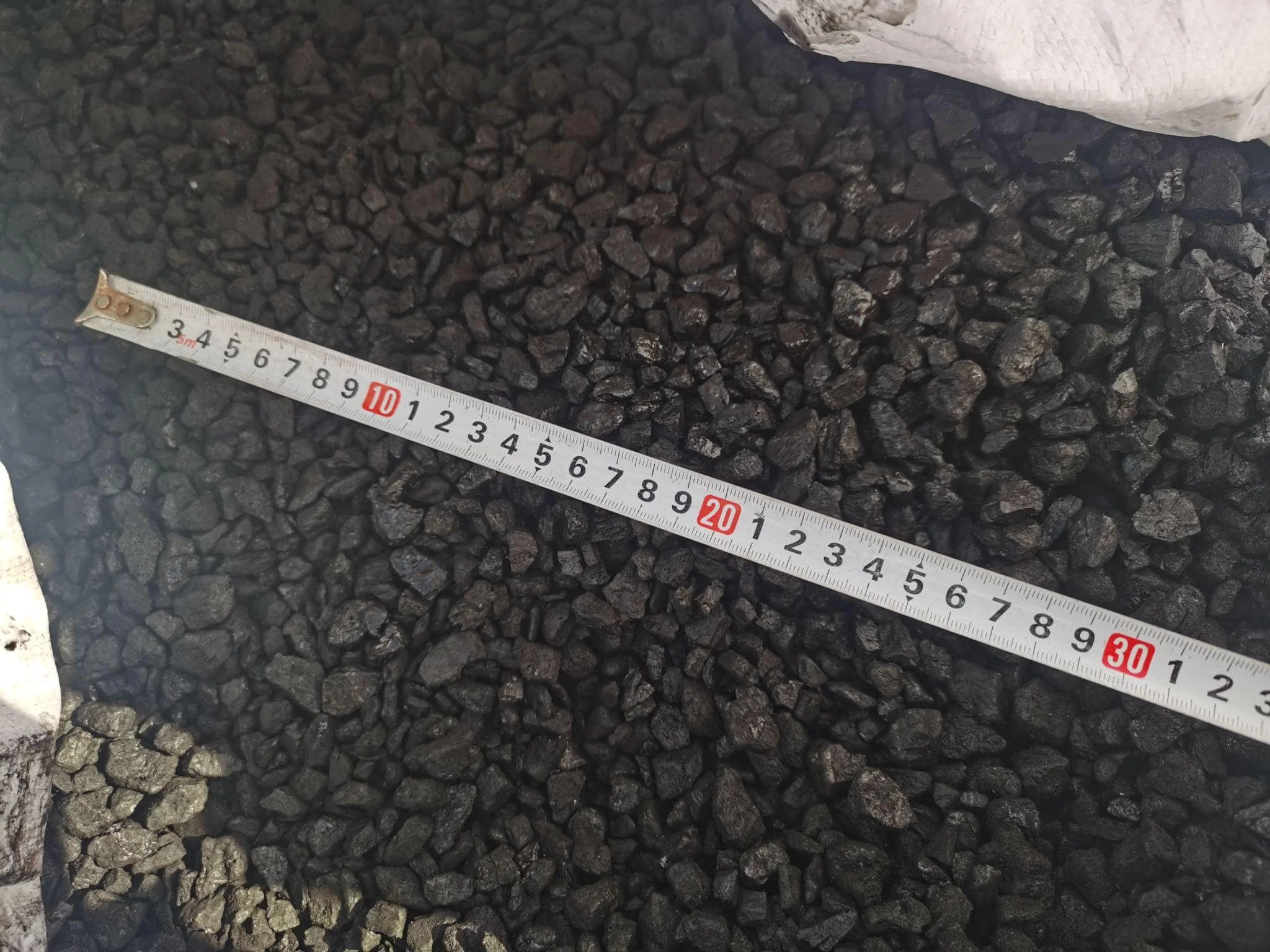 Dry Metallurgical coke / Met coke 10-30mm 15-35mm Low Moisture 1% High ...