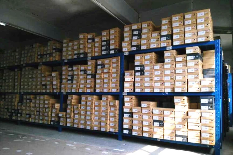 Custom Heavy Duty Shelving 300 Kg Layer Garage Black 4 Tier Warehouse ...