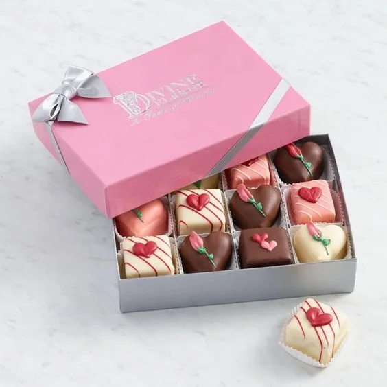 Magnetic Paper Chocolate Packaging Gift Boxes with Divider