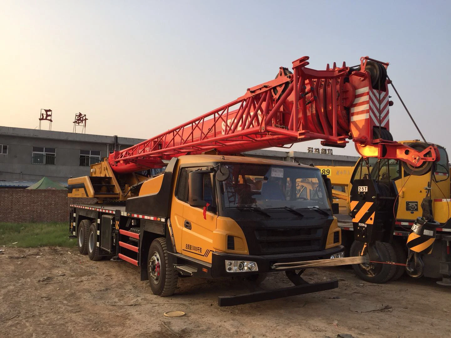 SAC2200S All Terrain Crane Truck Crane 220 Tons Small Hydraulic ...