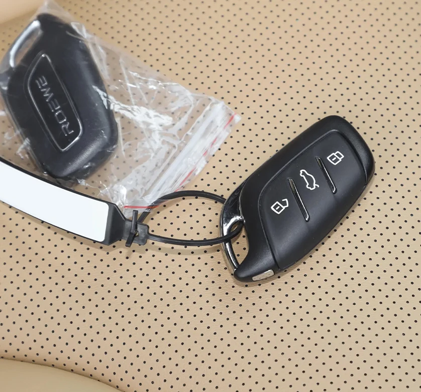 Hot New Fuel Car Roewe Rx5 2023 Plus 330tgi Manual Collar Smart Version ...