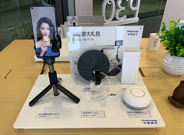 RECHI Custom L Shape Counter Wood Wallets POS Display Stand