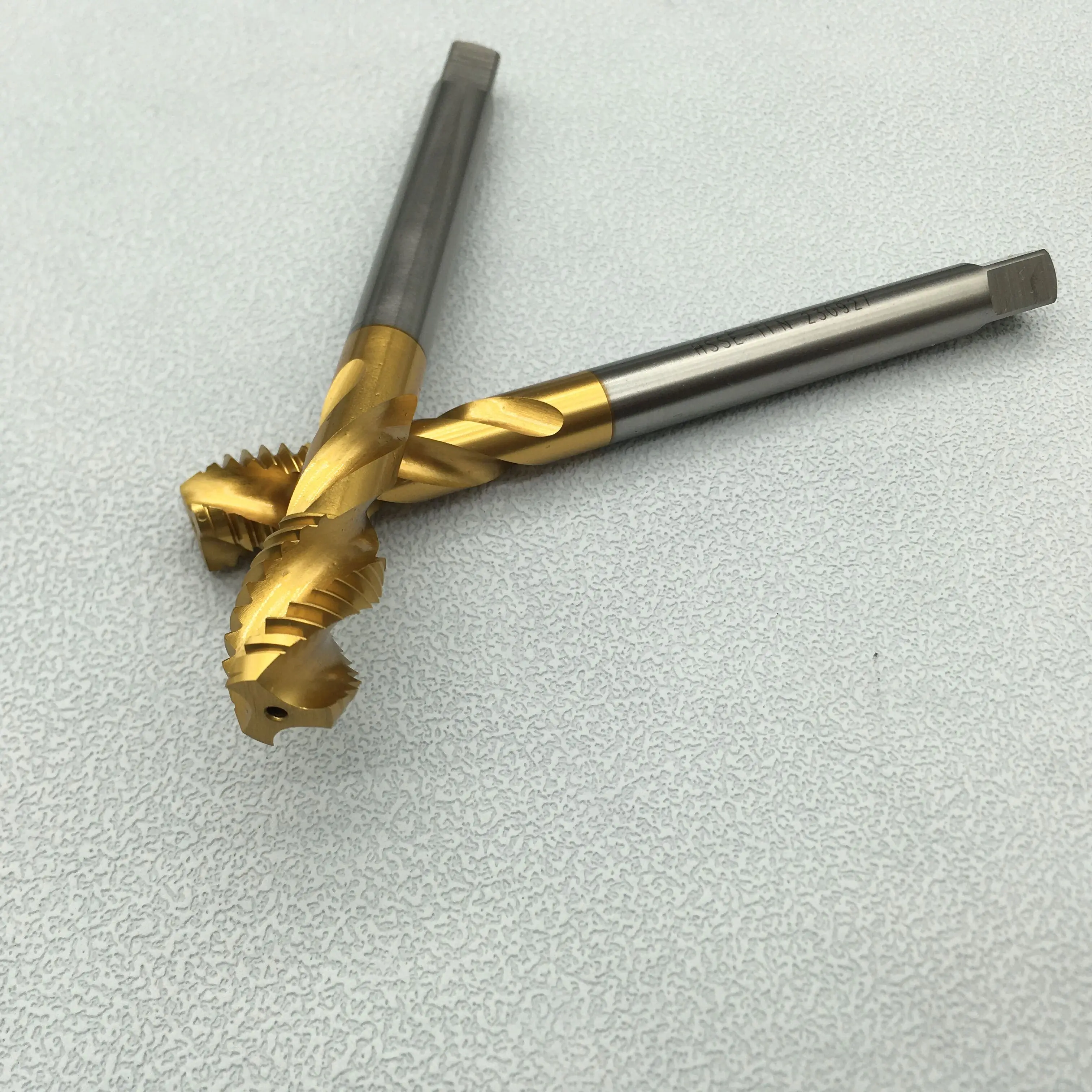 Hsse Tap With Coolant Hsse-spiral Tap Din371/376 - Buy Current Tap,Hsse ...