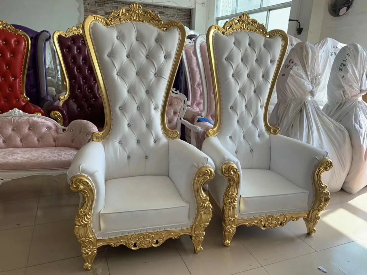 Wholesale Cheap High Back Solid Wood Hotel Wedding king Throne Chair