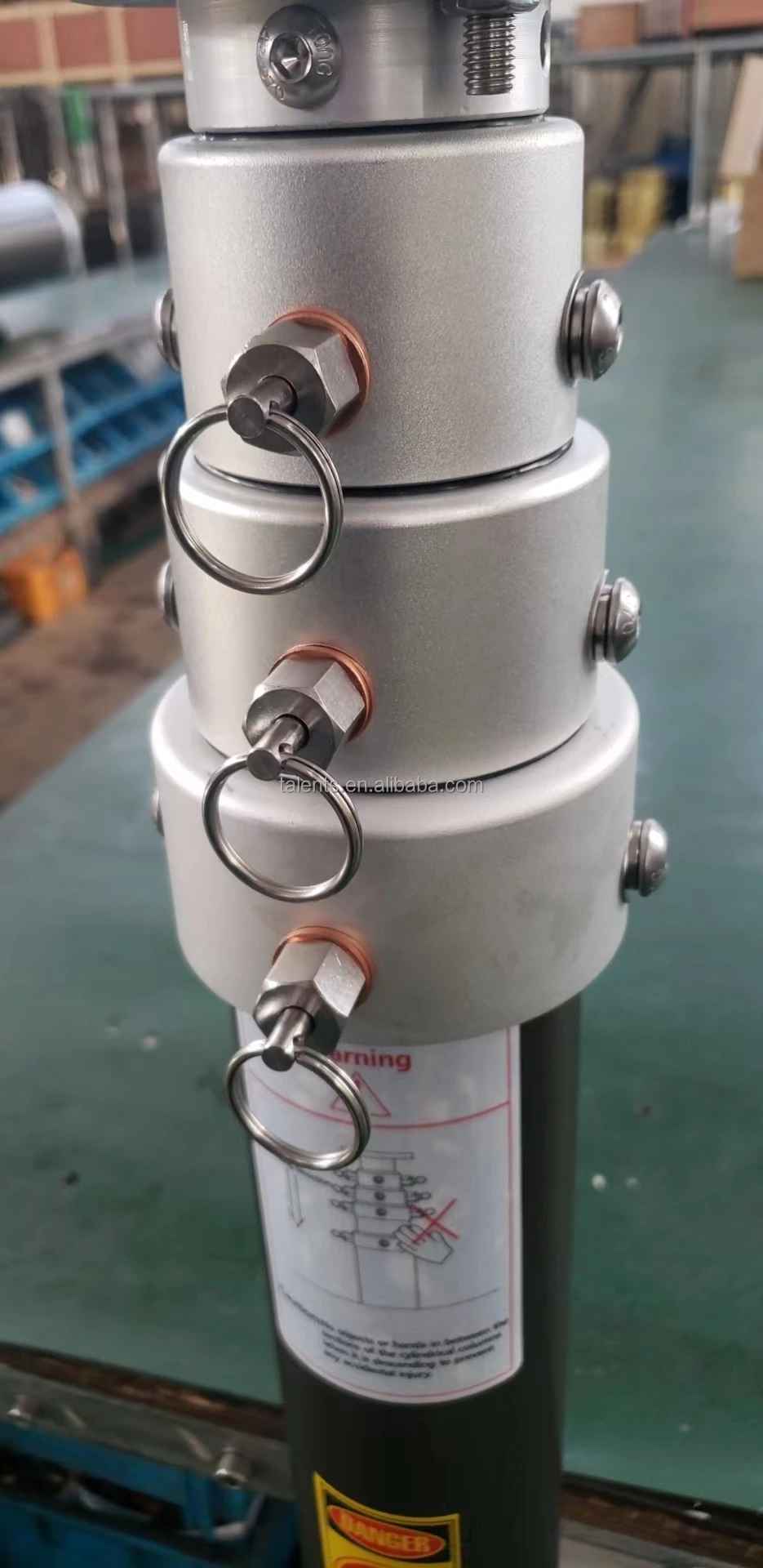 Lightweight Portable Lifting Pole - 4m Telescopic Mast