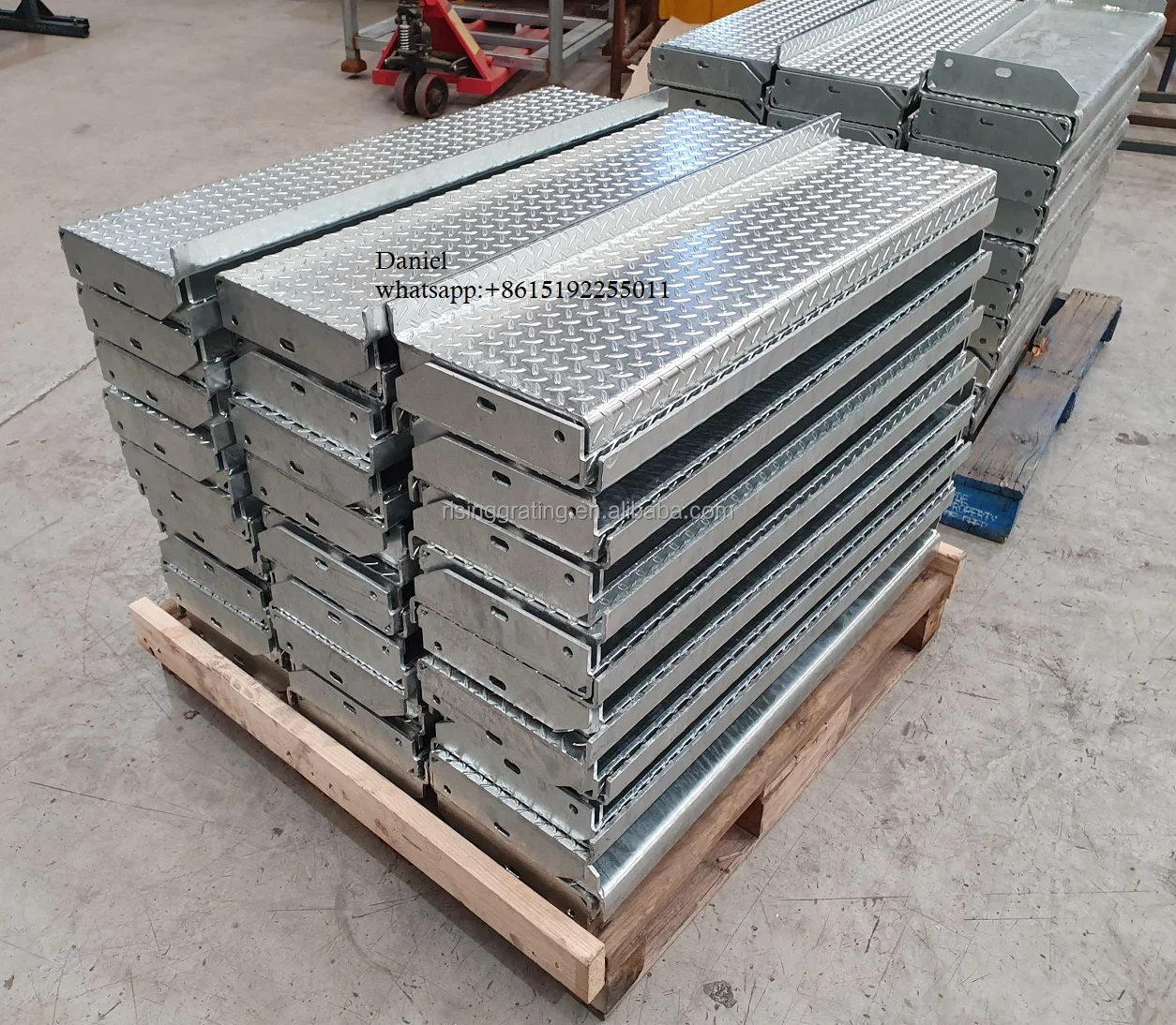 Galvanised Diamond Steel Checker Plate Stair Treads