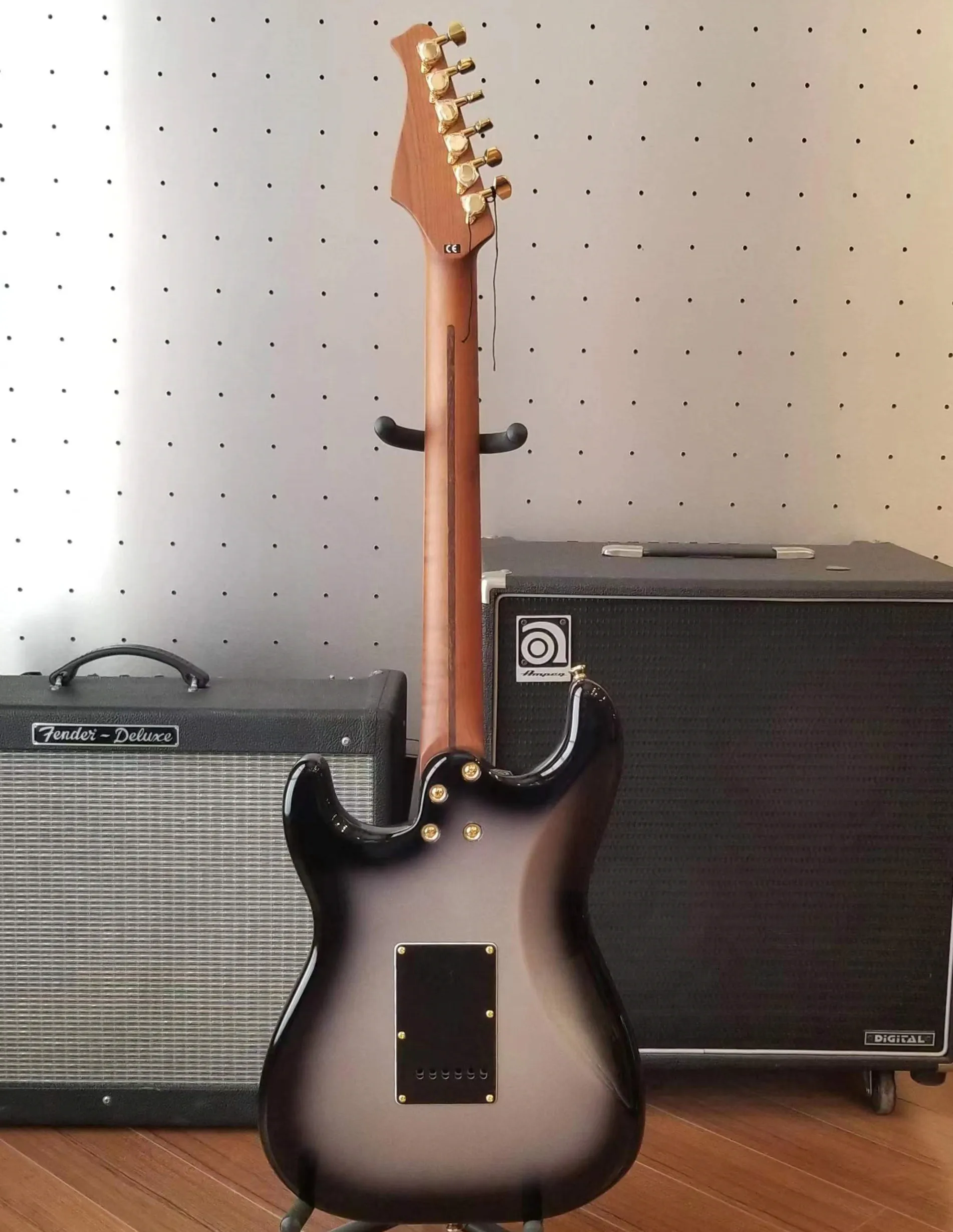 Auriga Electric Guitar Roasted Maple Neck Alder Body Ssh St Style ...