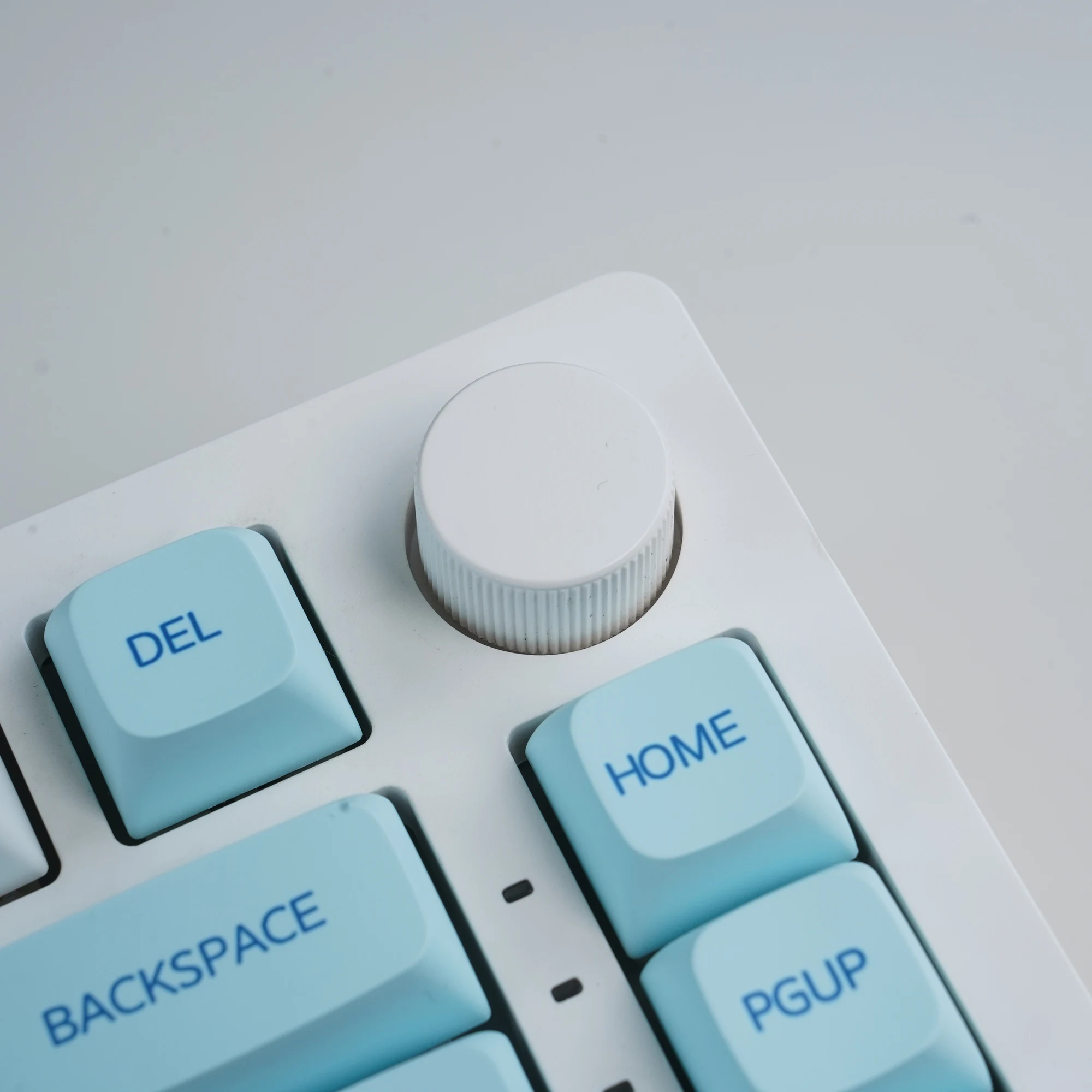 MK75 Max 3 Mode RGB Mechanical Keyboard - Versatile & Durable