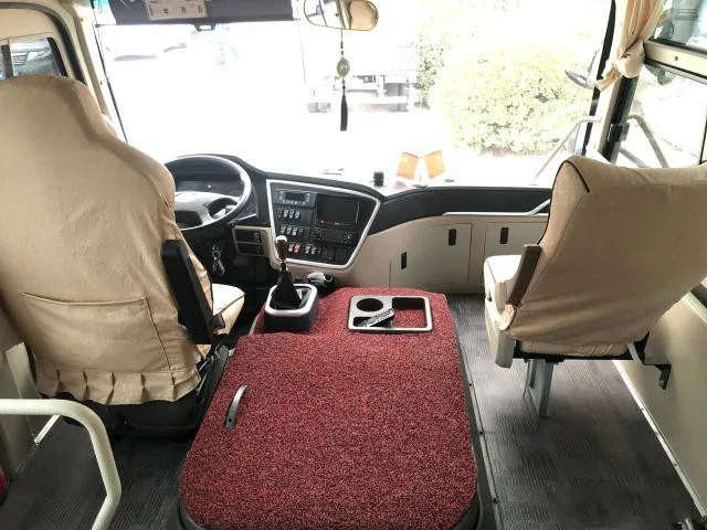 Front Engine Tour Bus - Second Hand Diesel Yutong Coaster