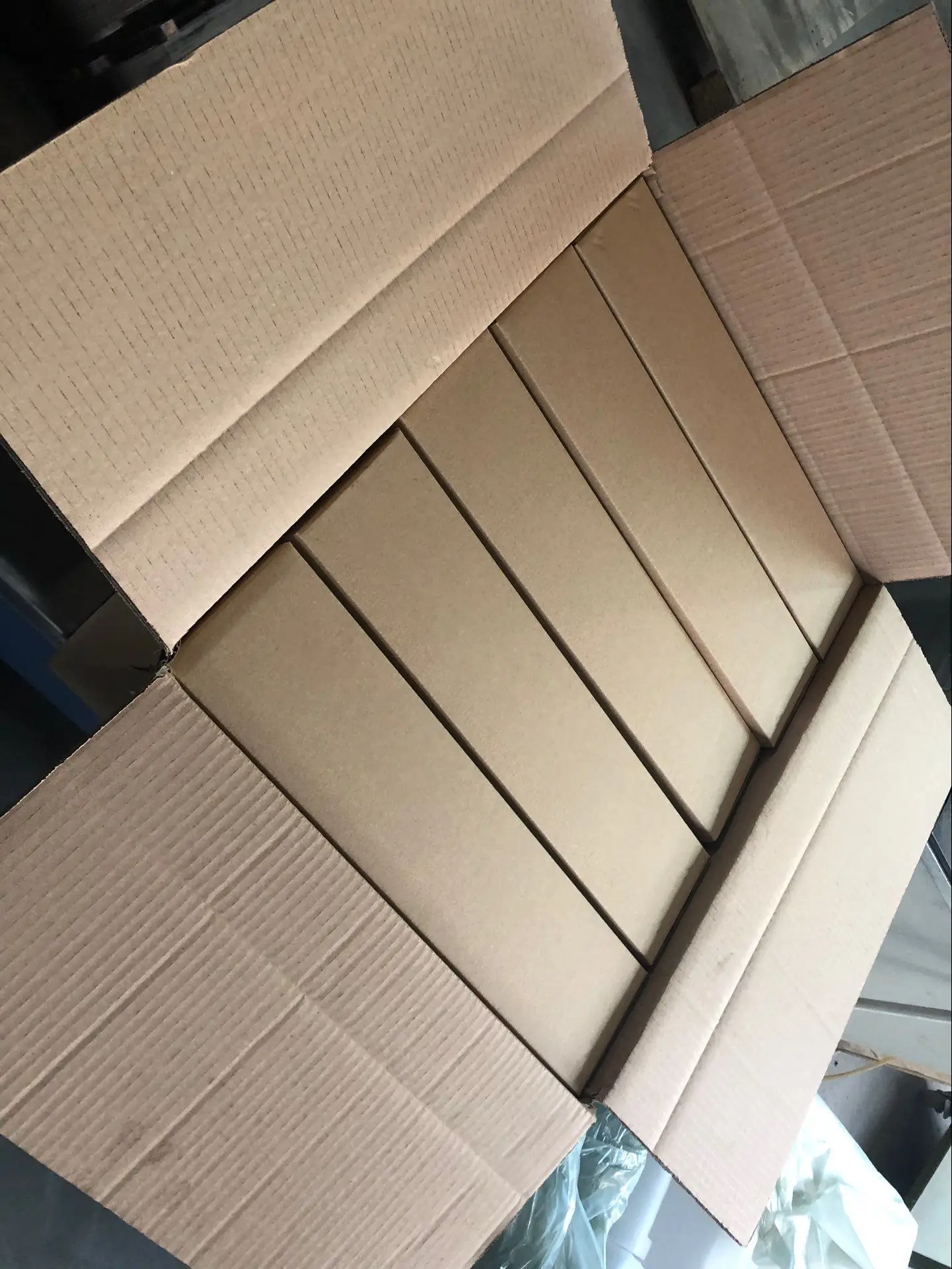 Ouri Truck Spare Parts - Engine Wiring Harness for Volvo