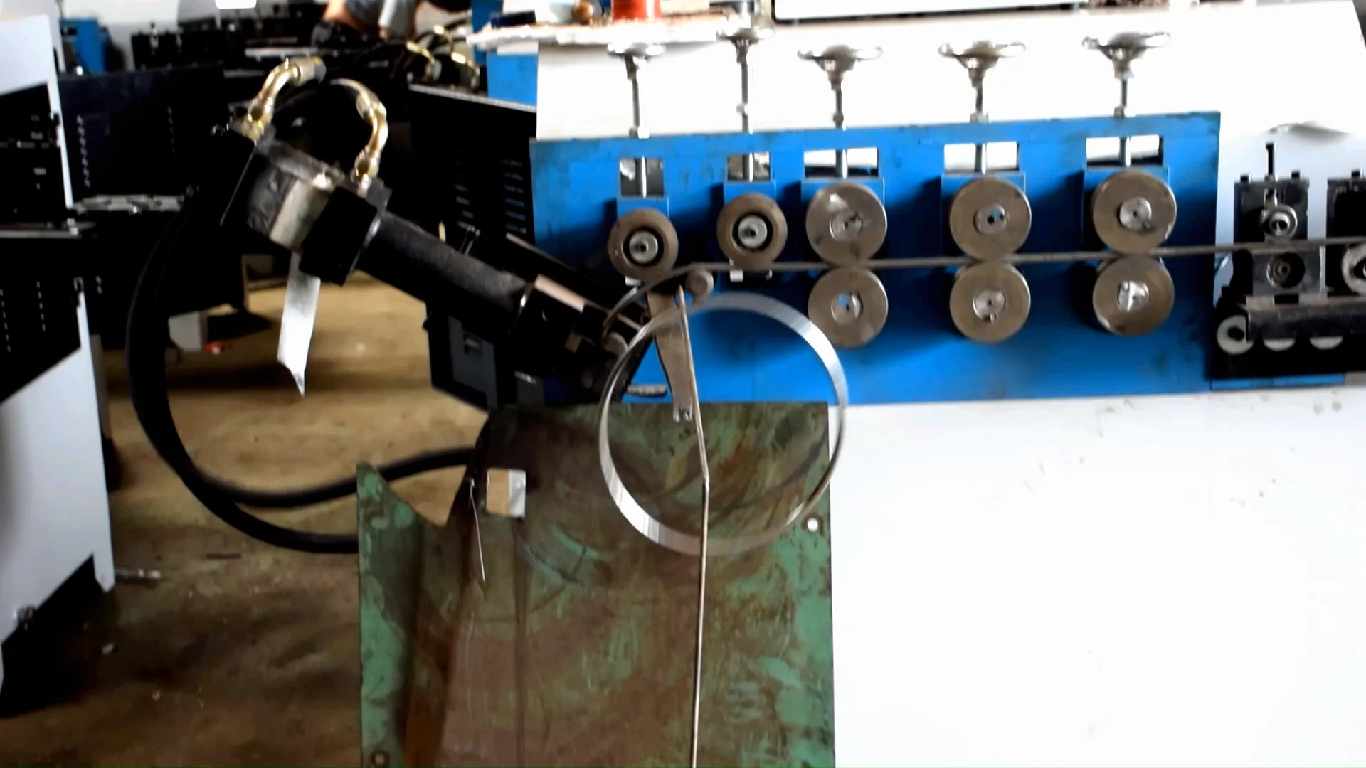 Practical Metal Wire Bending Hoop Making Machine Automatic Service Can ...