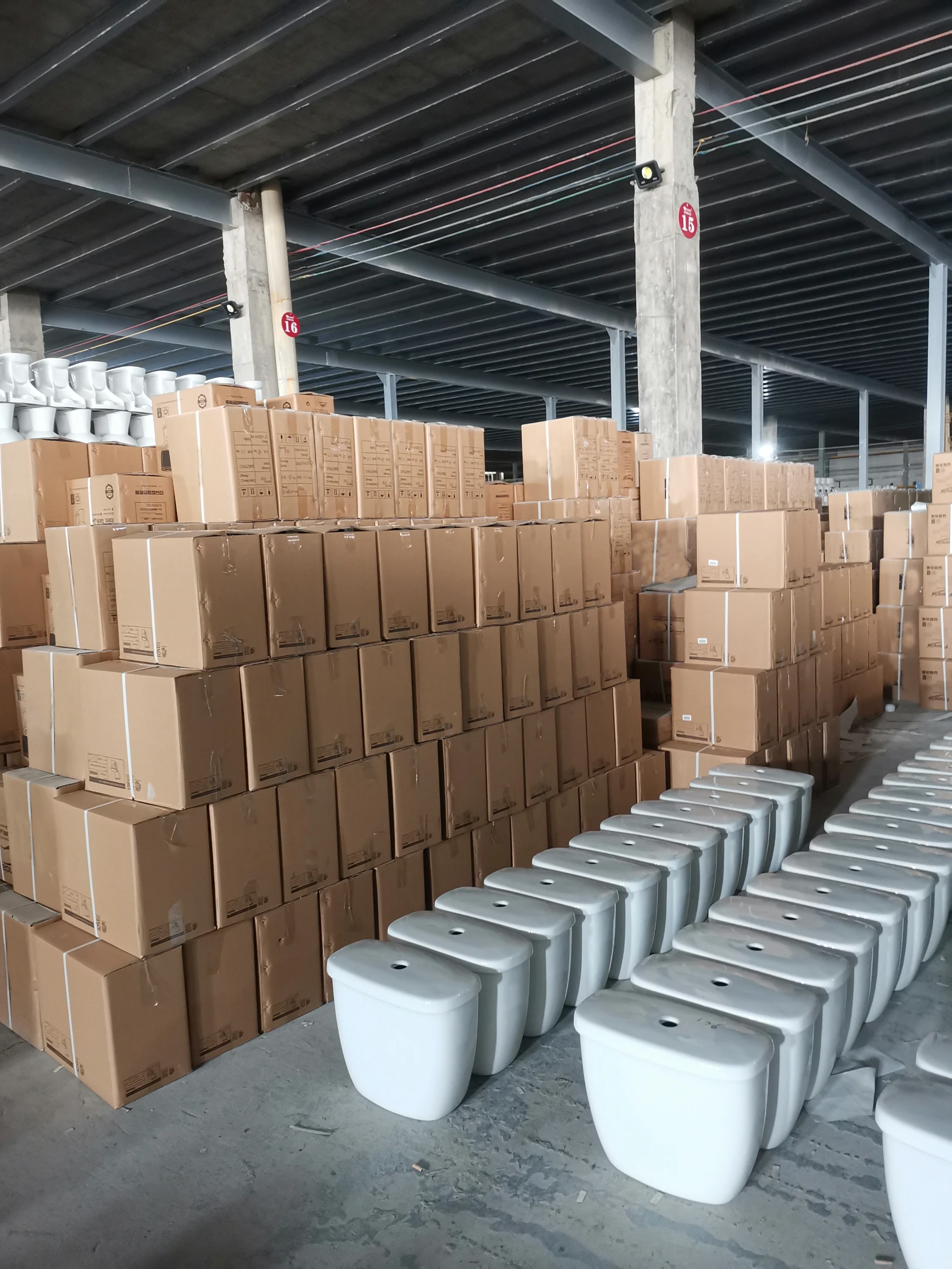 Modern Bathroom Sanitary Ware Suite Pedestal Sink One Piece Commode ...