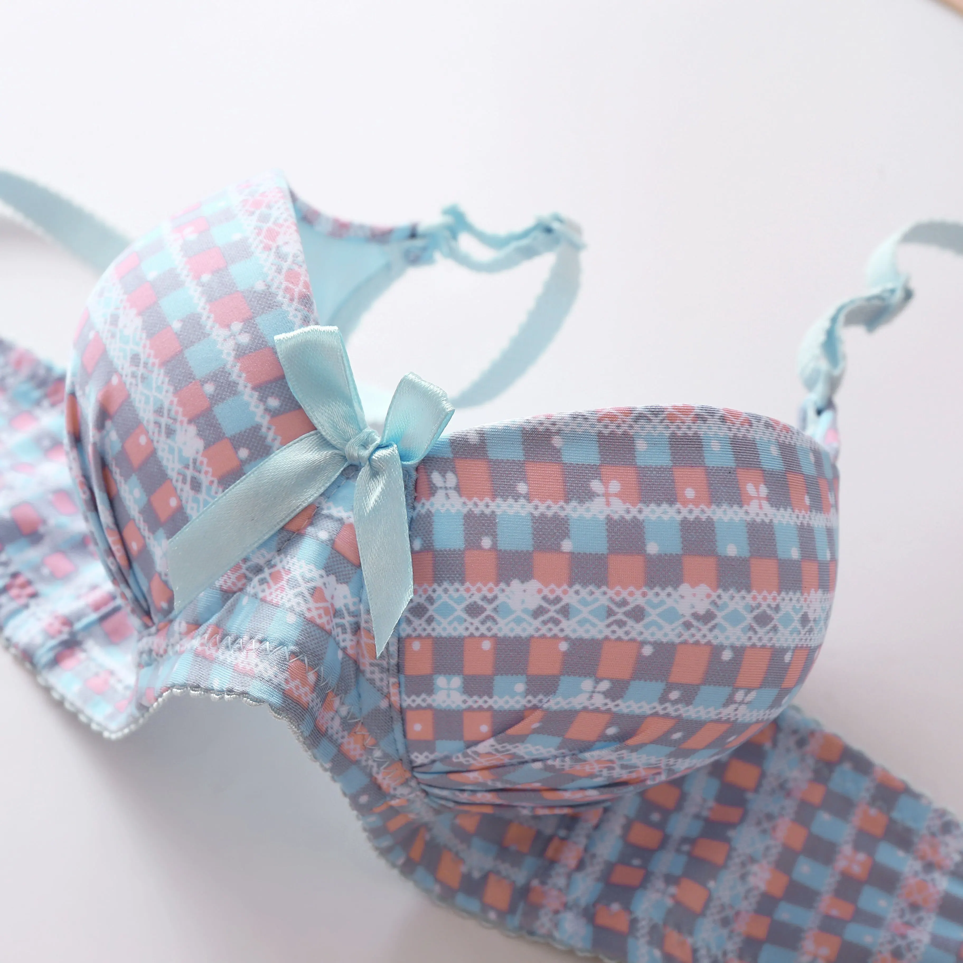 Wholesale Good Quality Pretty Hot Checkered Pattern Wave Point Design ...