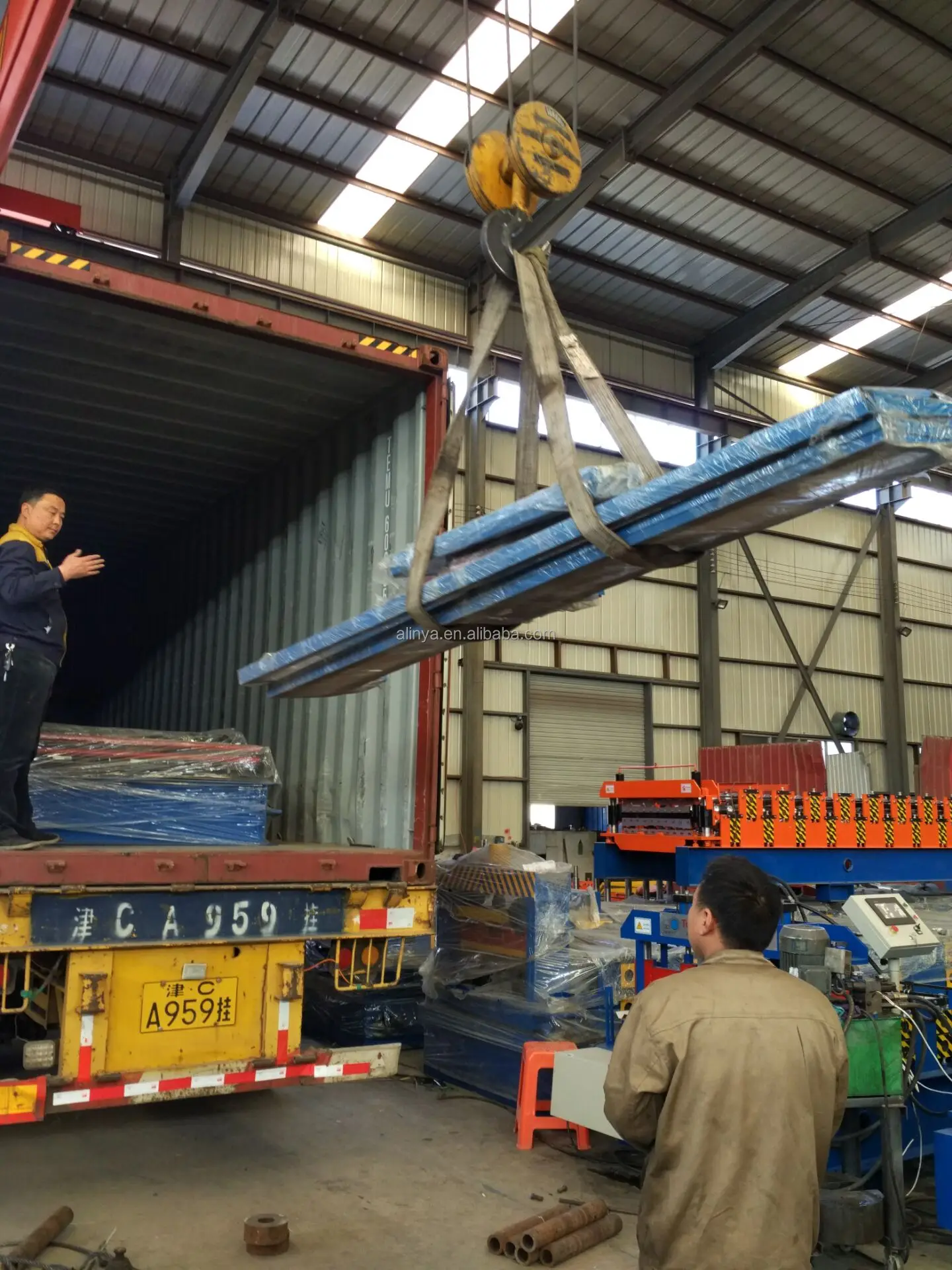 Automatic Aluminum Sheet Metal Steel Palisade Dura Fence Picket Making ...