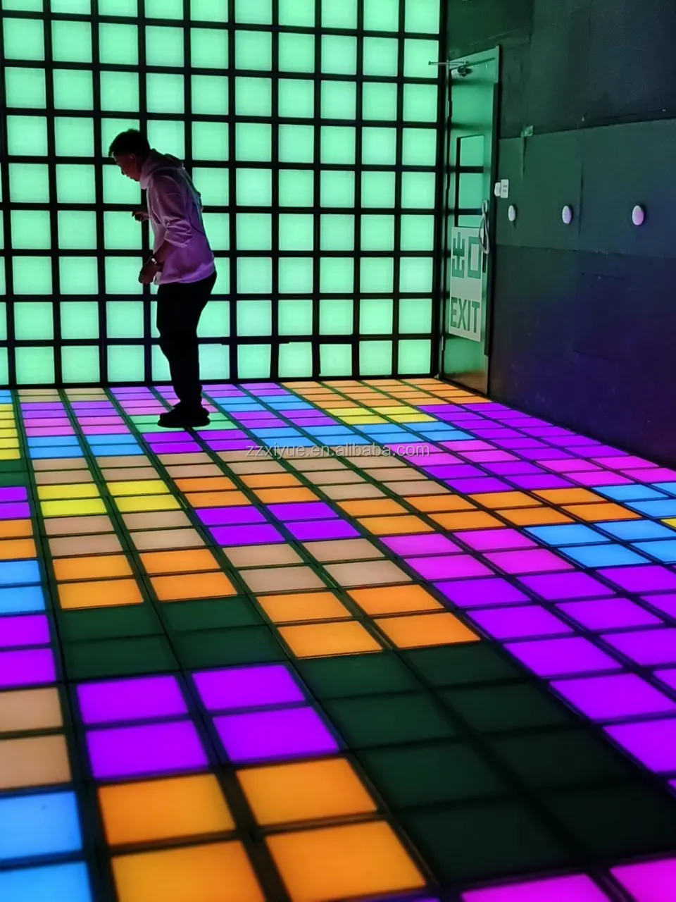 LED Jumping Grid - Interactive Fun for Indoor & Outdoor