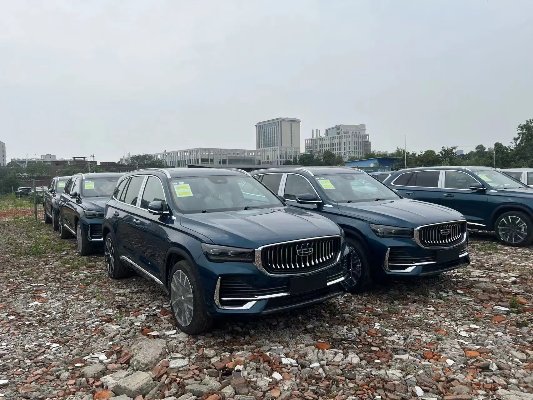 Geely Car Monjaro 2.0t 4wd Flagship Luxury Suv New Cars Retro Led ...