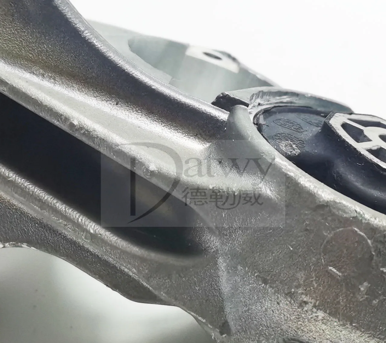 Citroen C4 C4L Engine Bracket (lower Right) - OE 9676009480