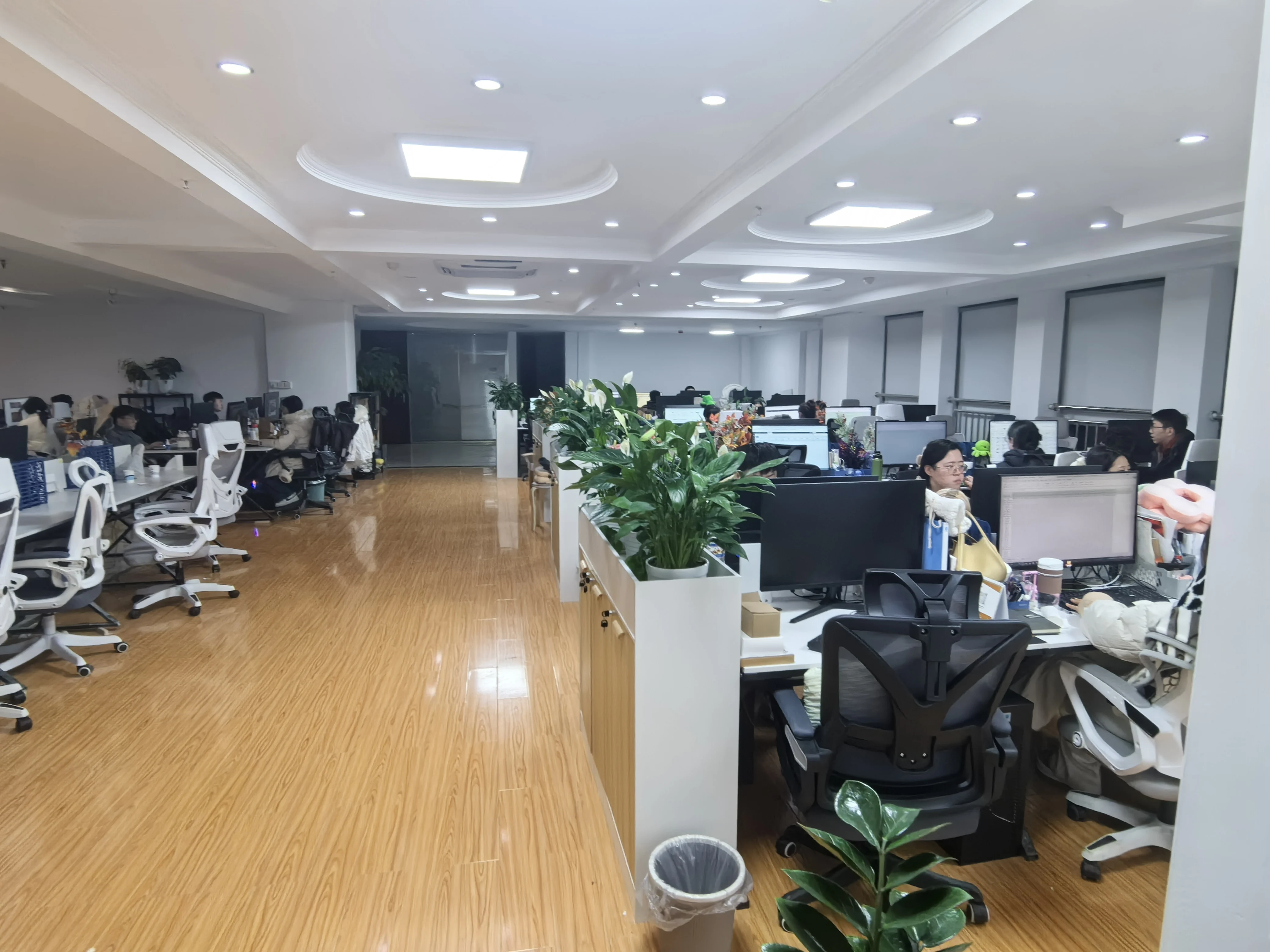 Wholesale 100% Original PopMart Labubu Exciting Macron V1 Blind Box ...