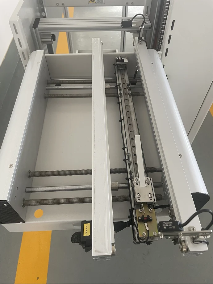 Conveyor Wave Soldering Pcb Magazine Unloader Ng Ok Pcb Unloader With ...