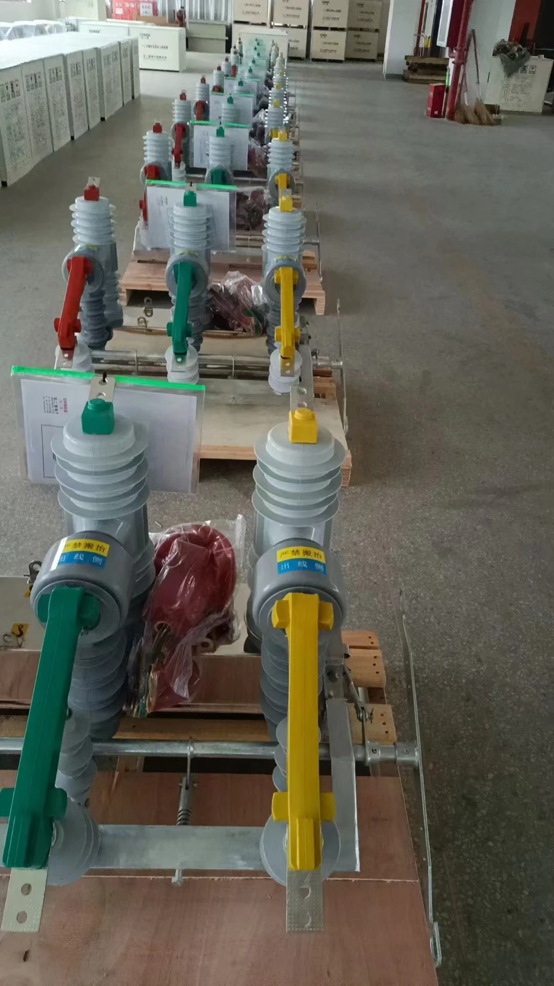 Outdooron Column 12kv 630a-1250a Vacuum Circuit Breakers Medium & High Voltage Products ...