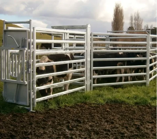 Galvanized Field Fence - Durable Livestock Corral Solution