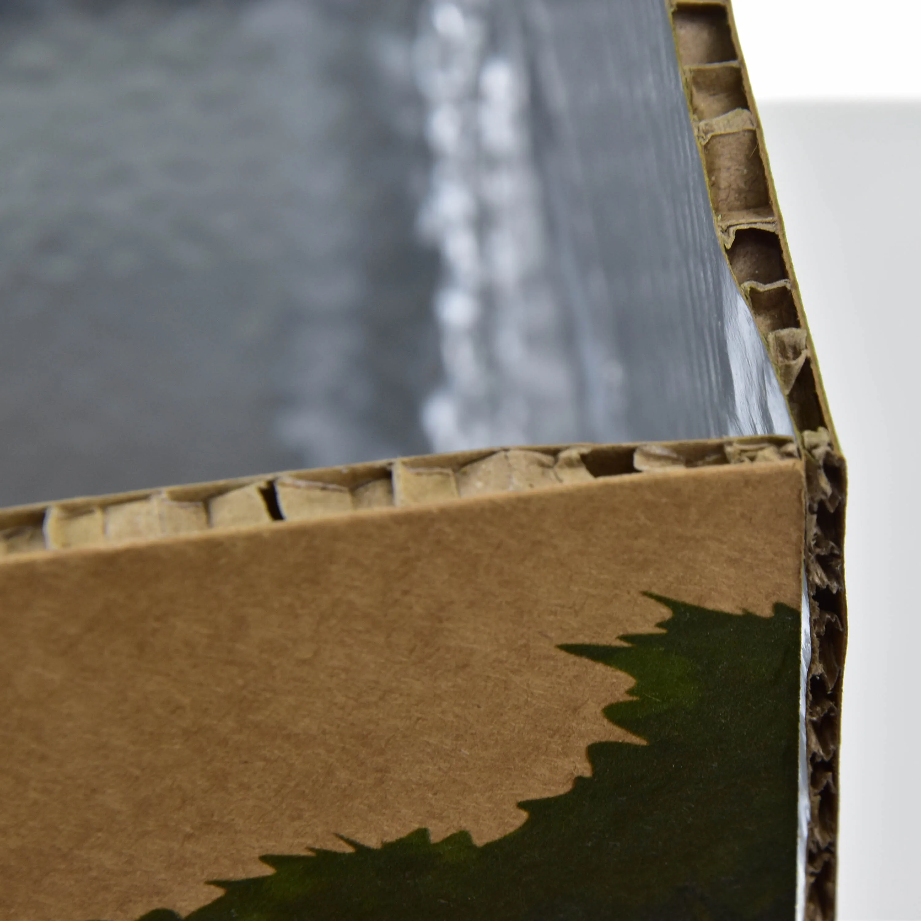 Insulated Shipping Box Aluminum Moving Box For Fresh Food Delivery ...
