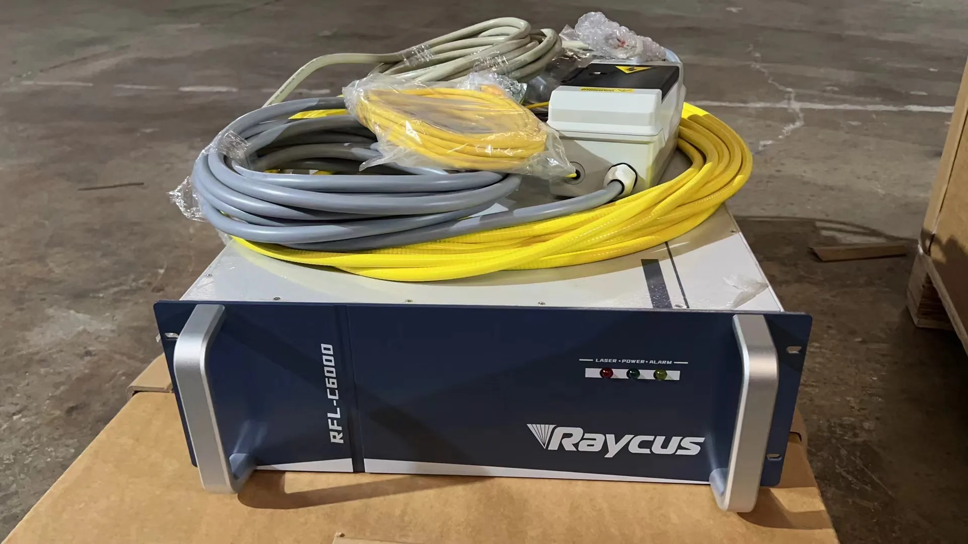 3000W MAX Fiber Laser Source - Precision Cutting Solutions