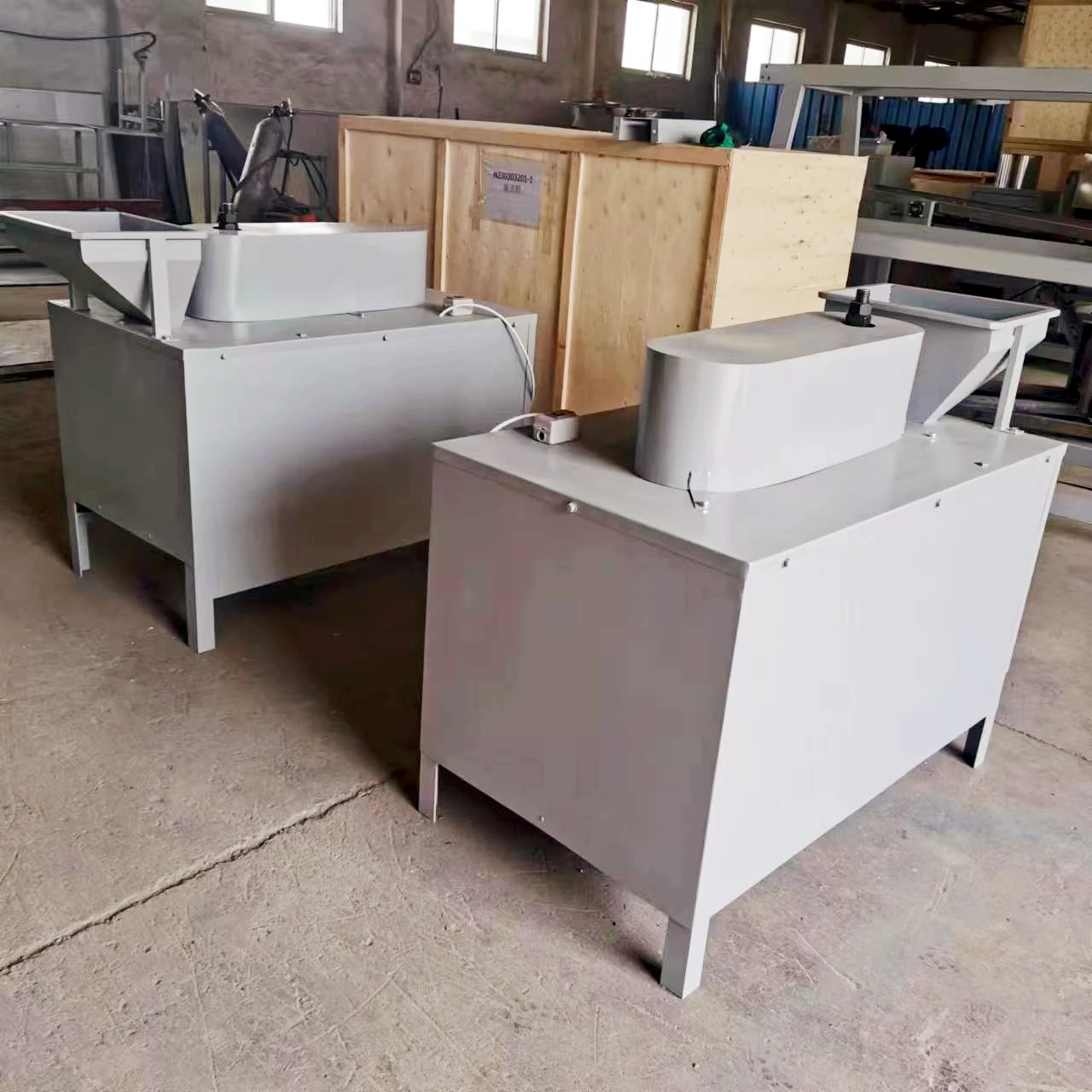 Hot Sell Macadamia Shelling Machine Walnut Breaking Shell Crushing ...