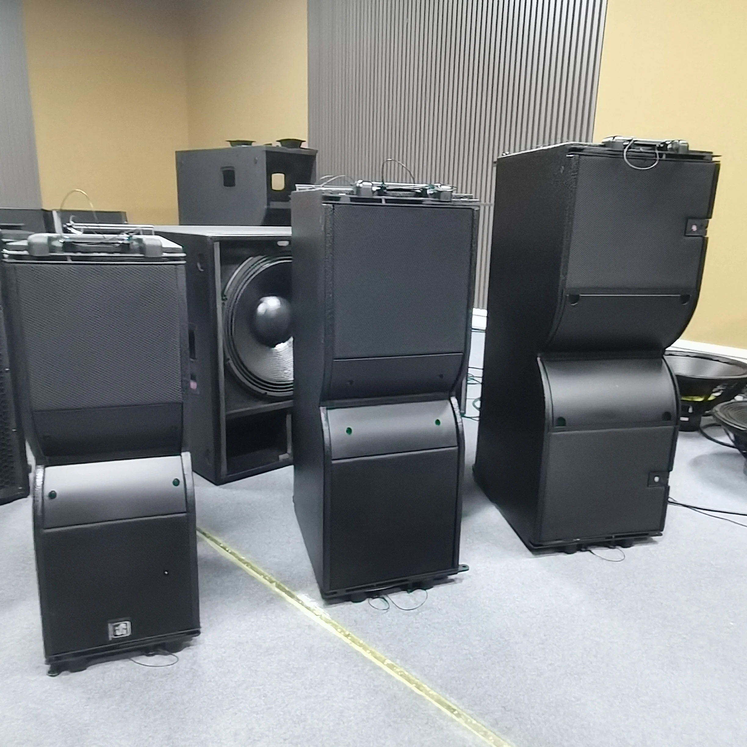 K12 Dual 12 Inch Line Array Speakers - Professional Sound