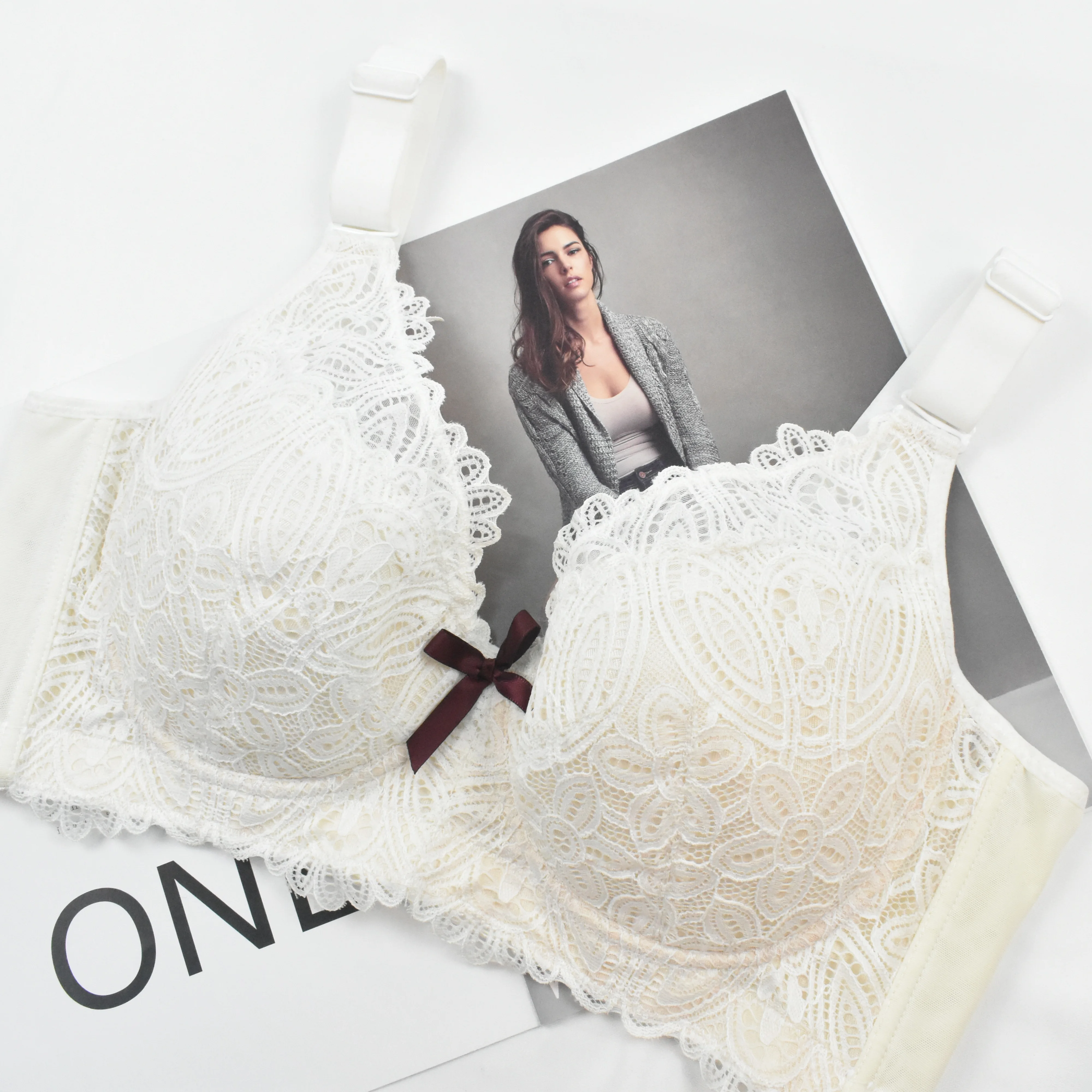 Female Undergarment Wireless Solid Seamless Floral Print Lace Bralette ...