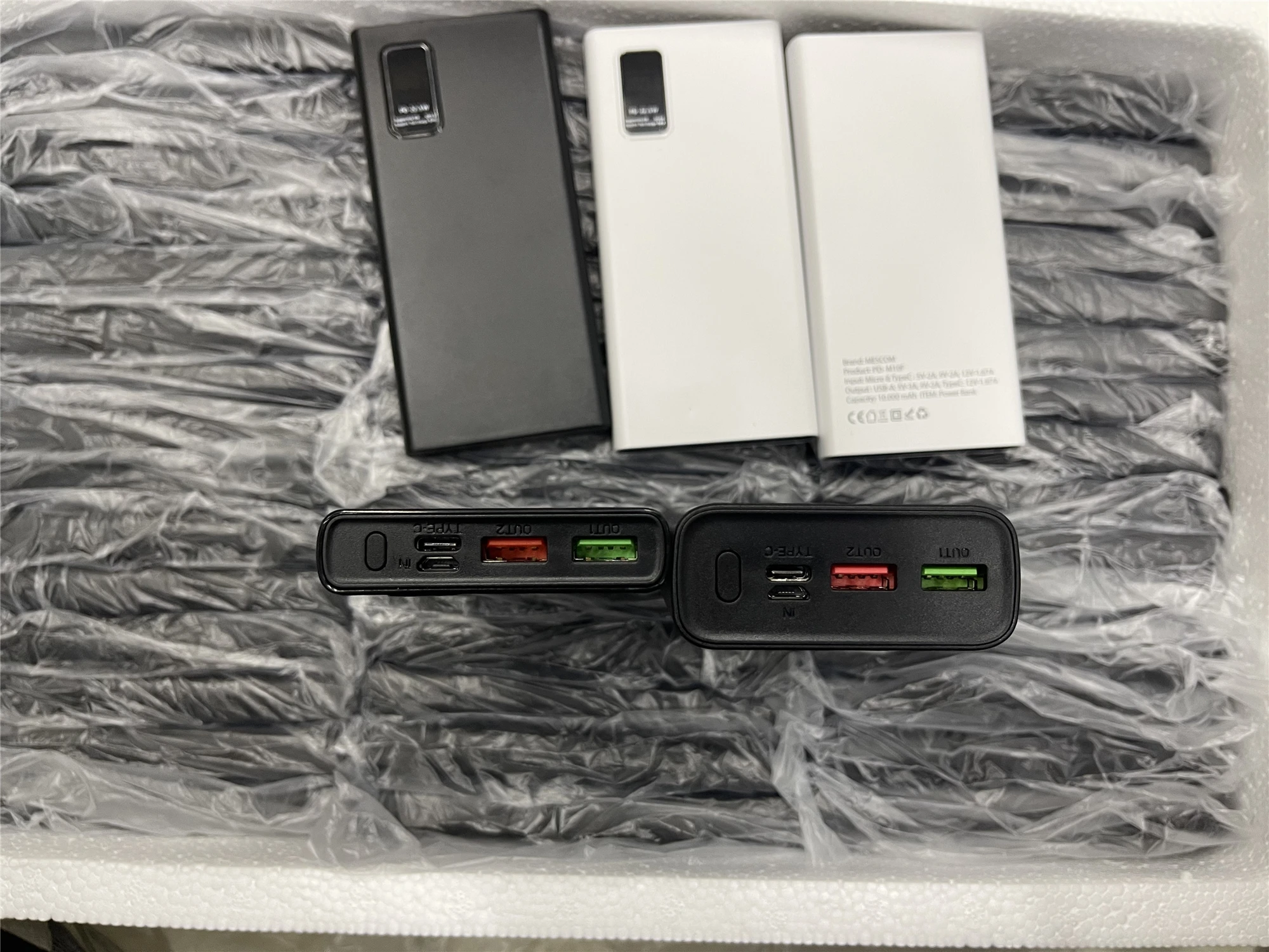 30000mah Powerbank with Digital Display and USB-C Output