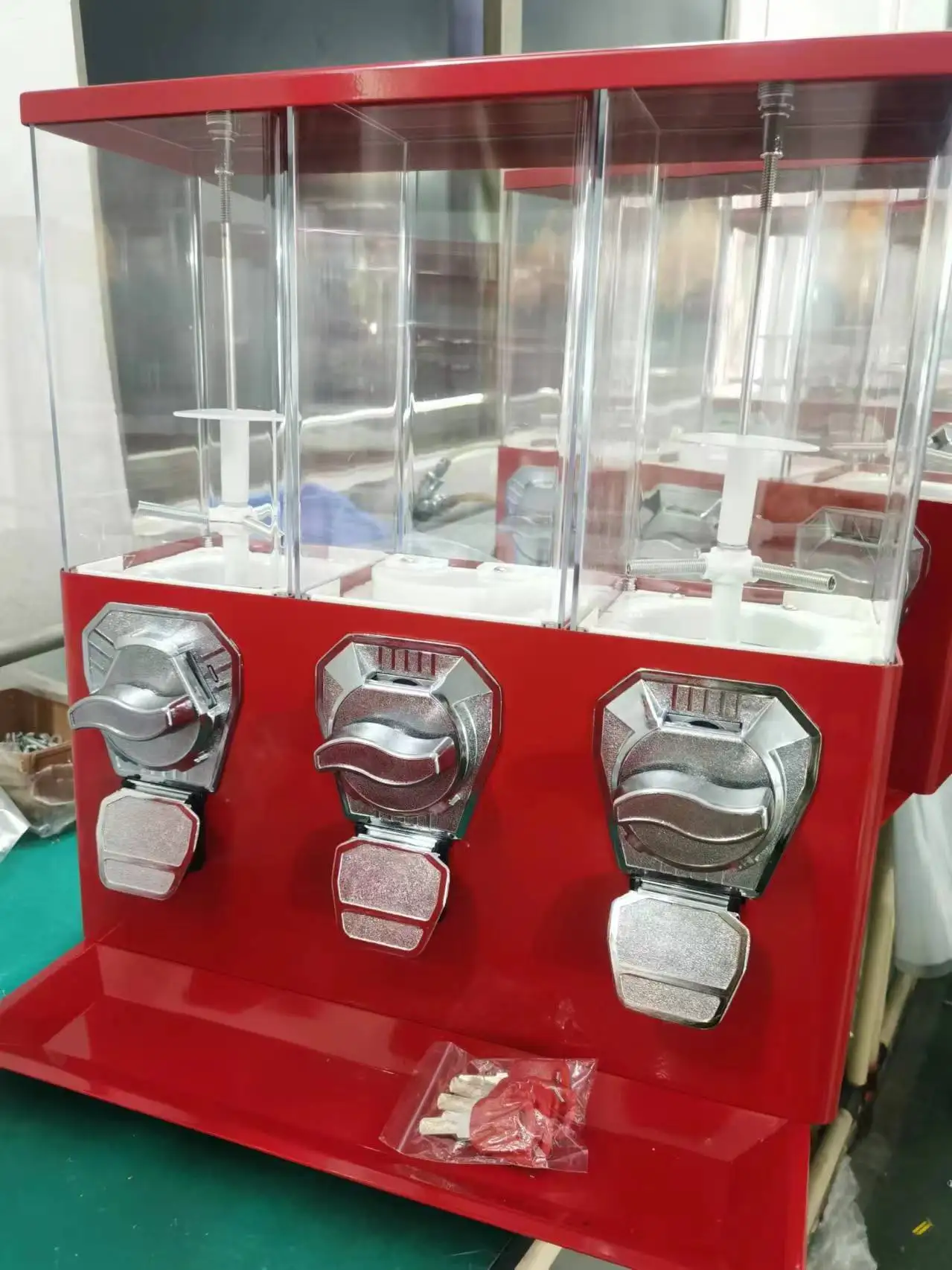 Triple Head Vending Machine Capsule Balls Coin Operated Gashapon Gumball Vending Capsule Toys ...