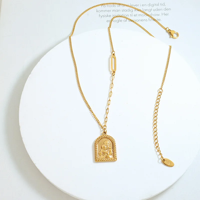 Ins Art Design Titanium Steel Gold-plated Semi-arc Pattern Edge ...