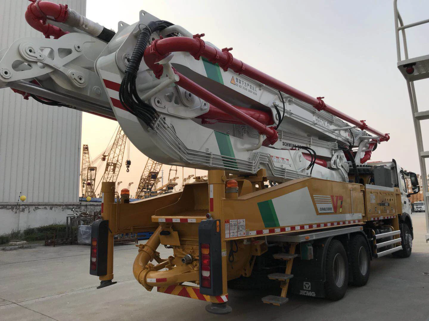 China Brand High Efficiency Concrete Pump Machine Hb52k With Good ...