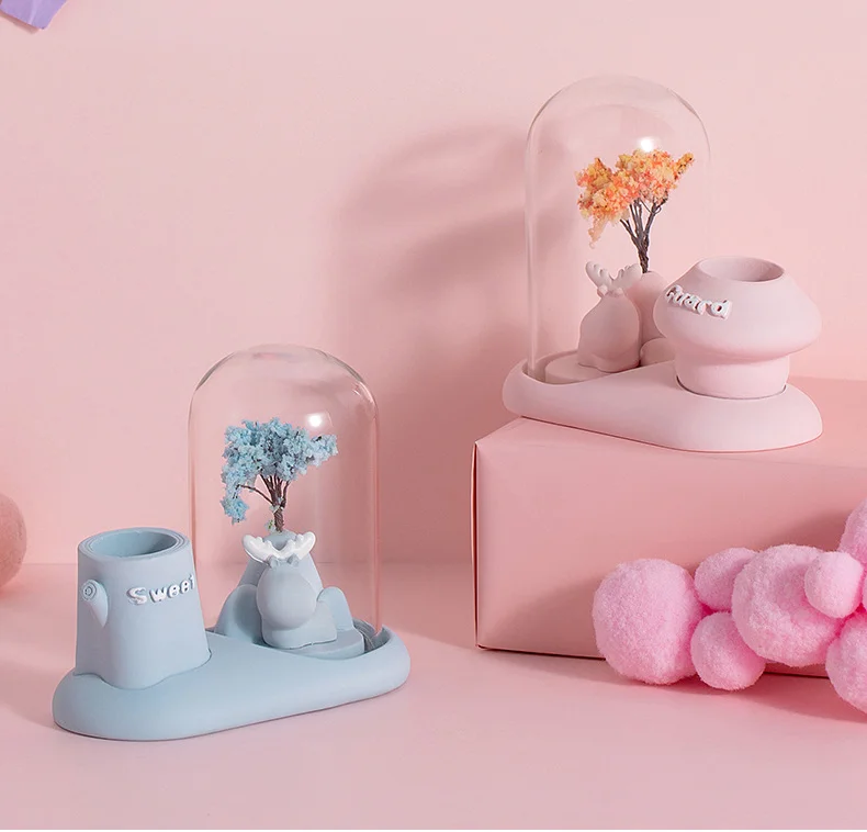 Cartoon Elk Pen Holder Resin Desk Organizer Pen Holder Kawaii Pen ...