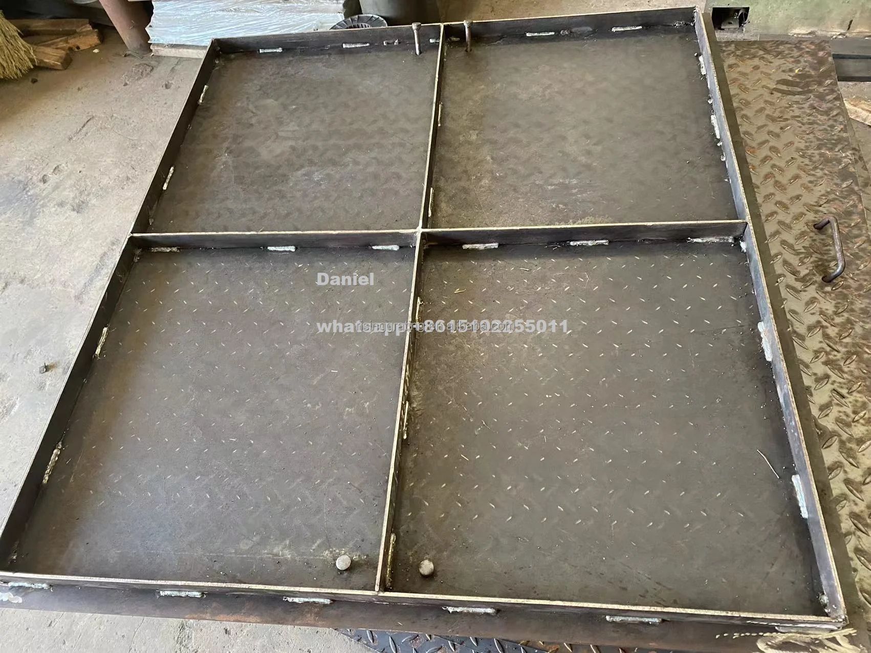 Galvanized Checker Plate Manhole Cover with Handle - Durable Trench ...