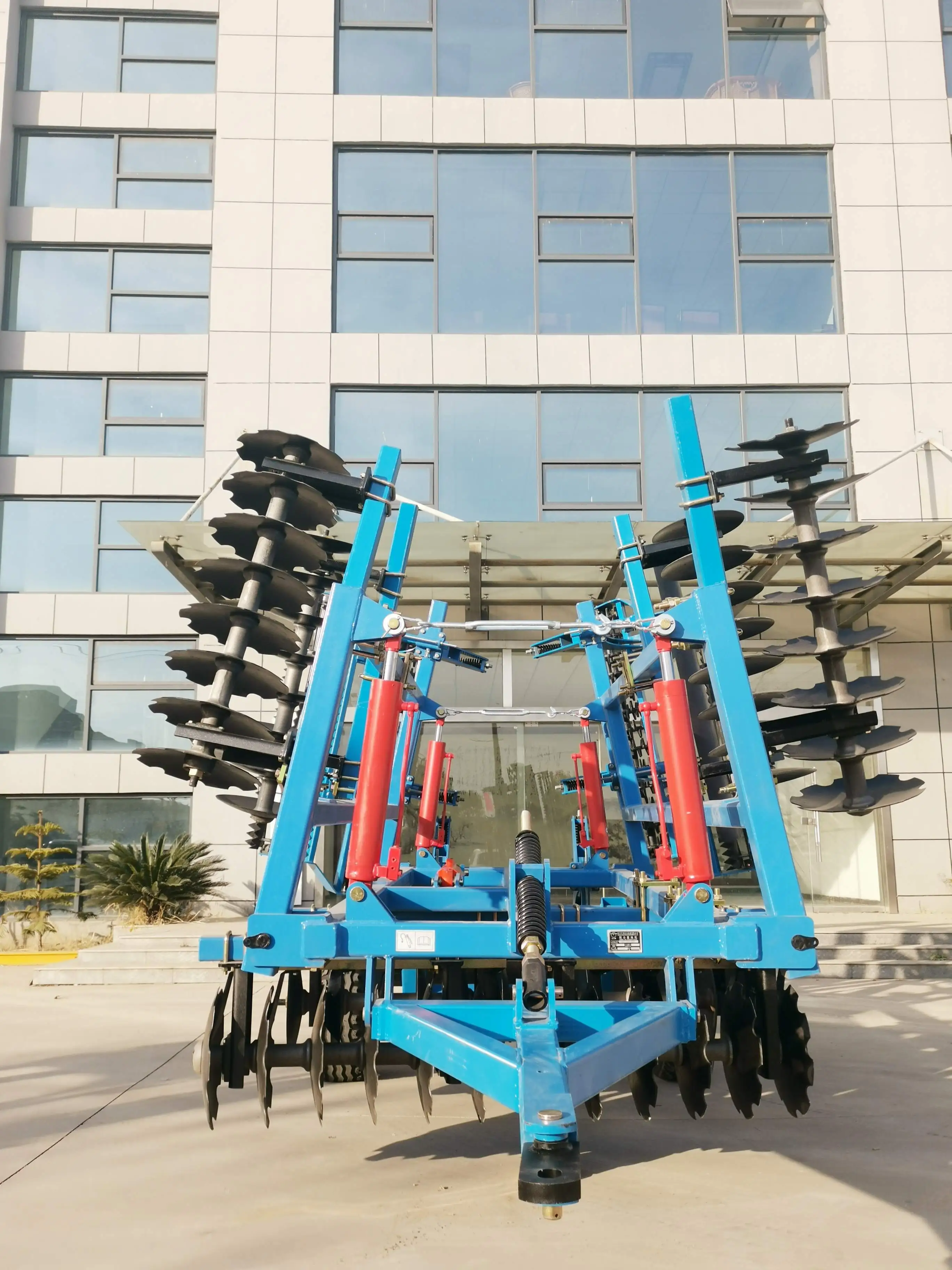 Heavy Harrow Combined Soil Preparation Machine1ZL-6.0 Hydraulic Folding ...