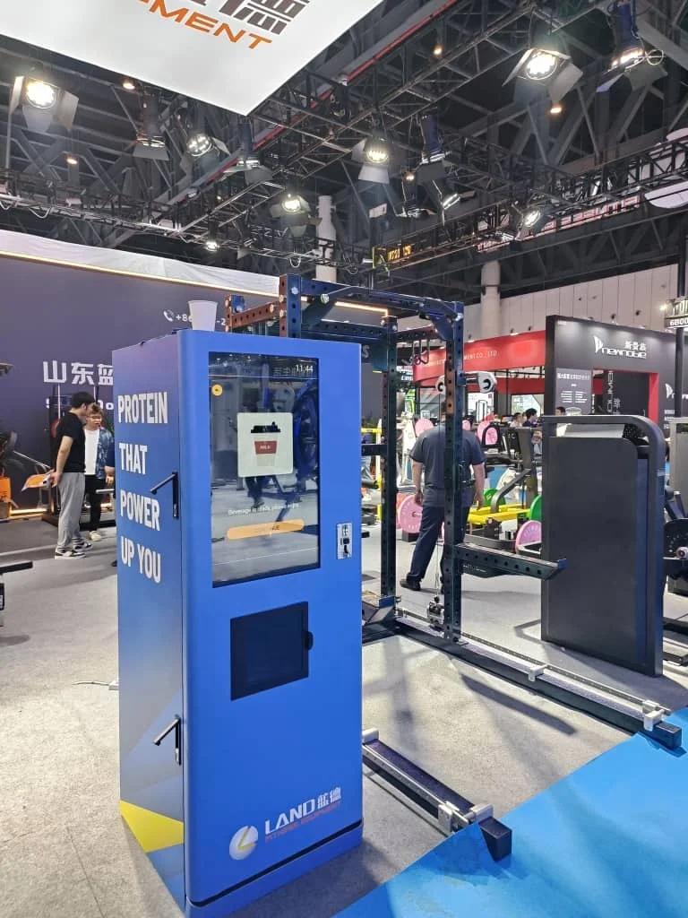Land Vending Machine with Card Reader Beverages Vending Machine Protein ...
