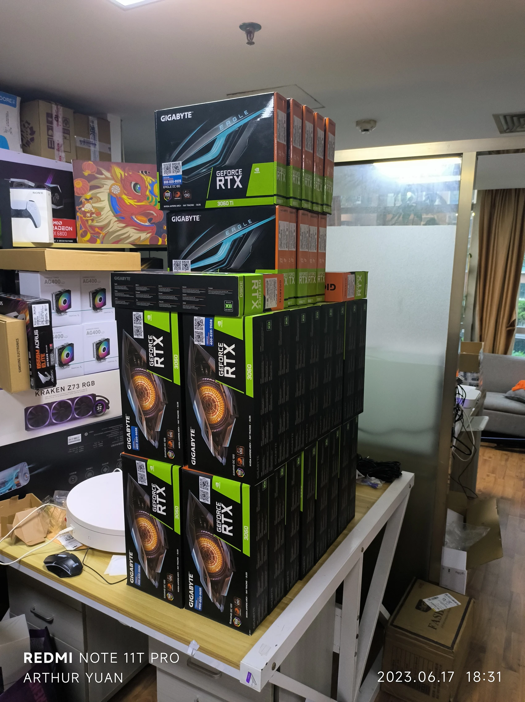 GIGABYTE GeForce RTX 3060 GAMING OC 8G GDDR6 128-bit GPU Two Cooling ...