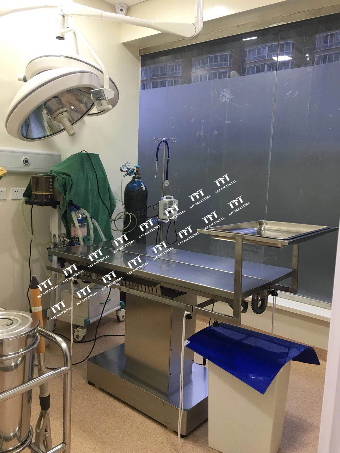 MT MEDICAL Veterinary Operating Table - Durable & Versatile