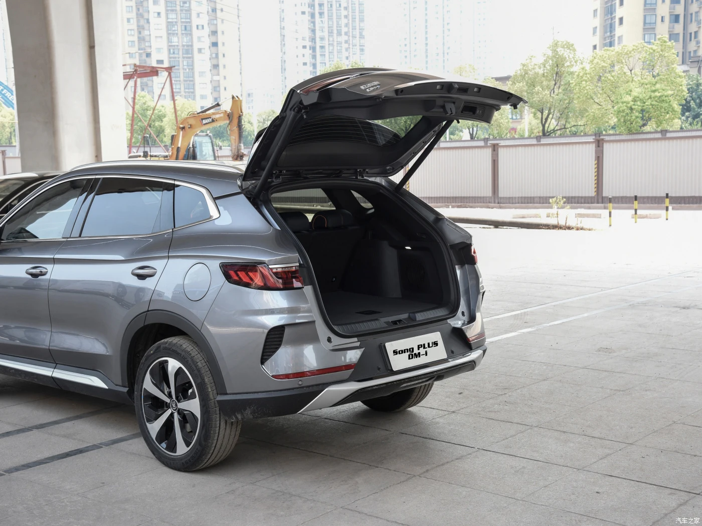 BYD Song Plus Dm-I PHEV - Hybrid SUV with 51km EV Range