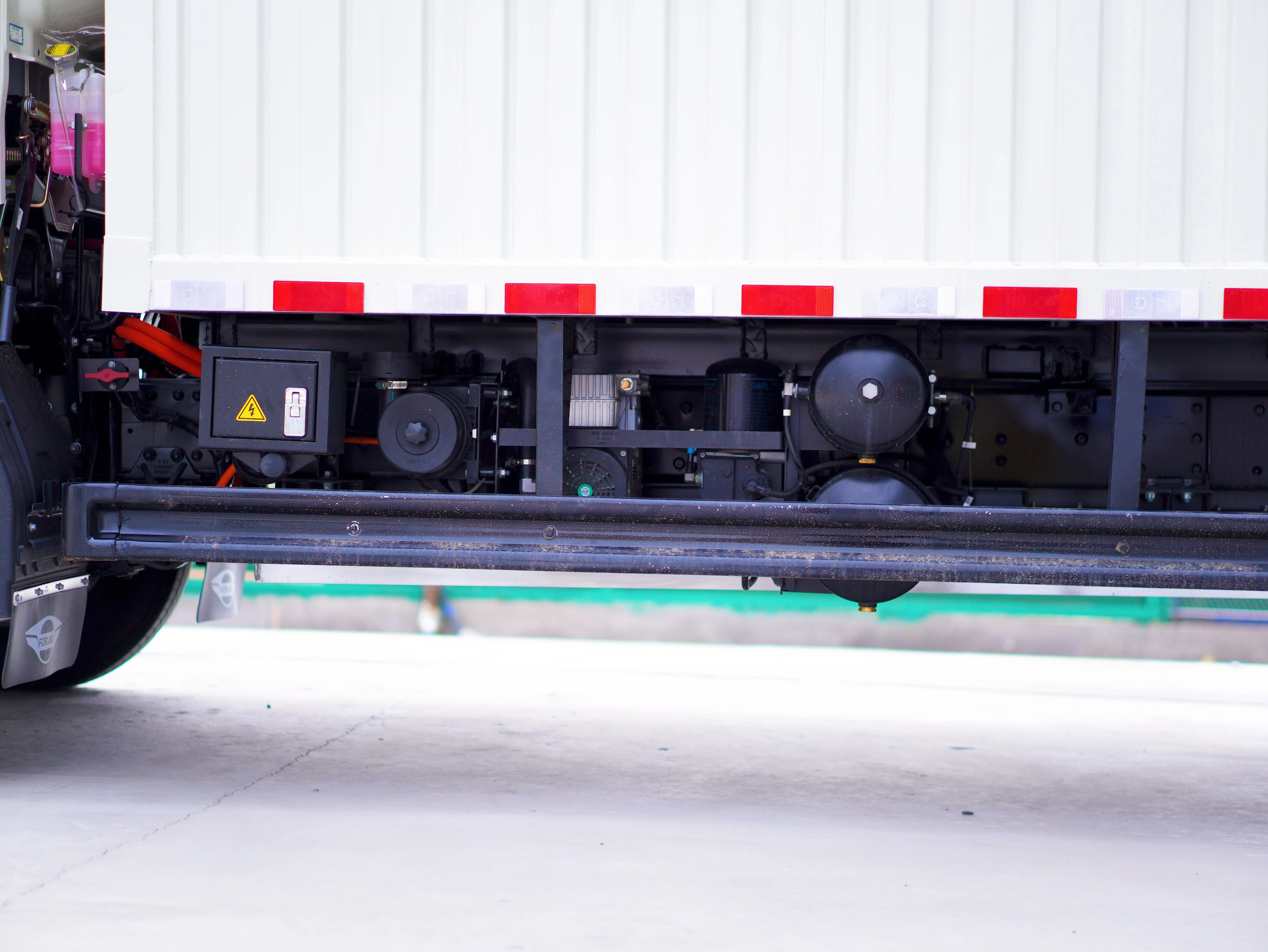 Foton Pilot G6 4x2 Equipped Box Transport Vehicle| Alibaba.com