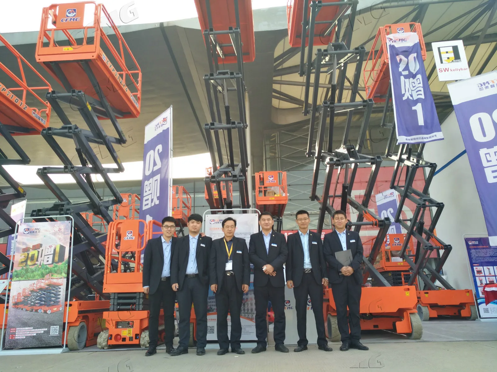 Factory Custom Small Parallel Platform Scissor Lift Home Single Person ...