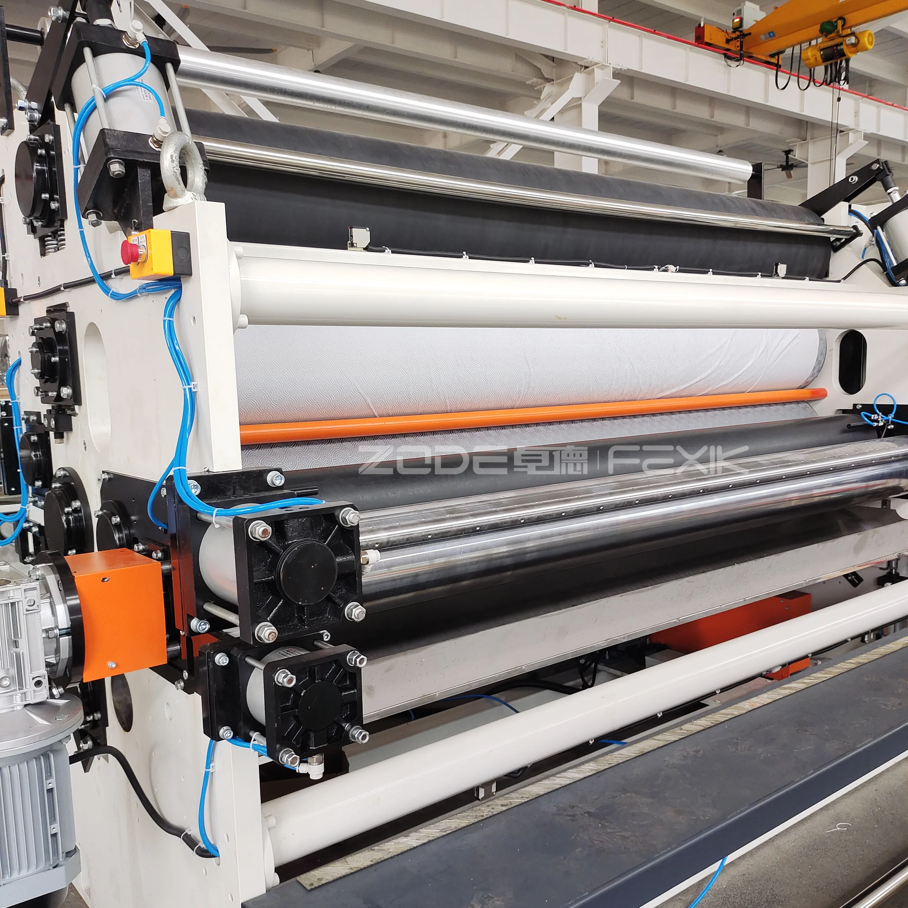 小型自动卷纸机,全自动复卷机_文秘苑图库