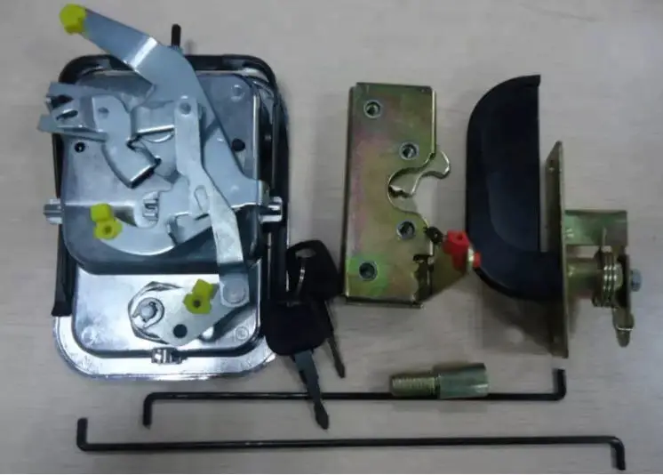 A18-42228-000 American Truck Door Handle Lock Set for Freightliner Columbia