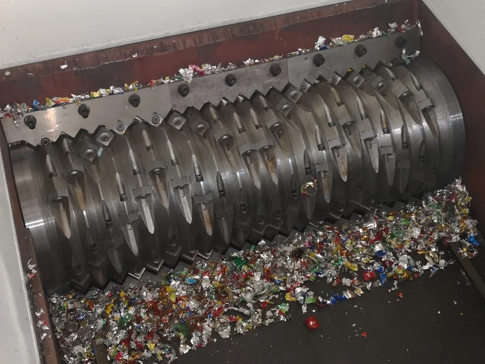 Industrial Plastic Bottle Shredder - Efficient & Durable